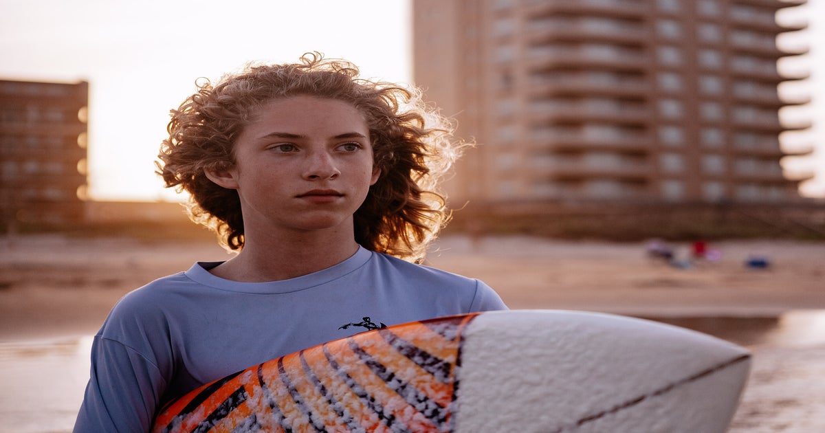 Pro Photographer Chad Wadsworth Tests The Sony 50mm f/2.5 G For ...