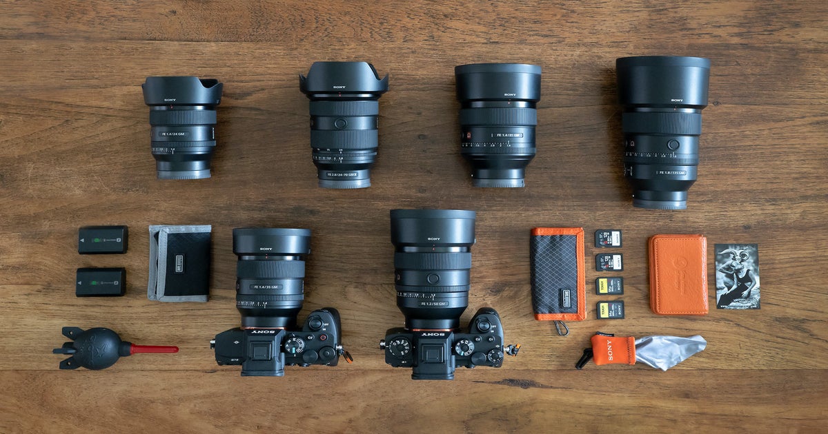 What’s In My Bag: A Look At The Photo Kit This Pro Uses For Runway And ...